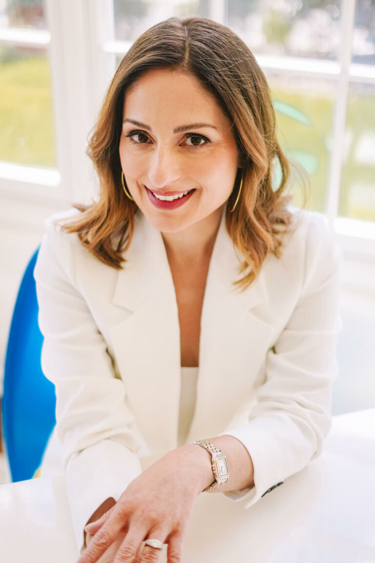 About - Farnoosh